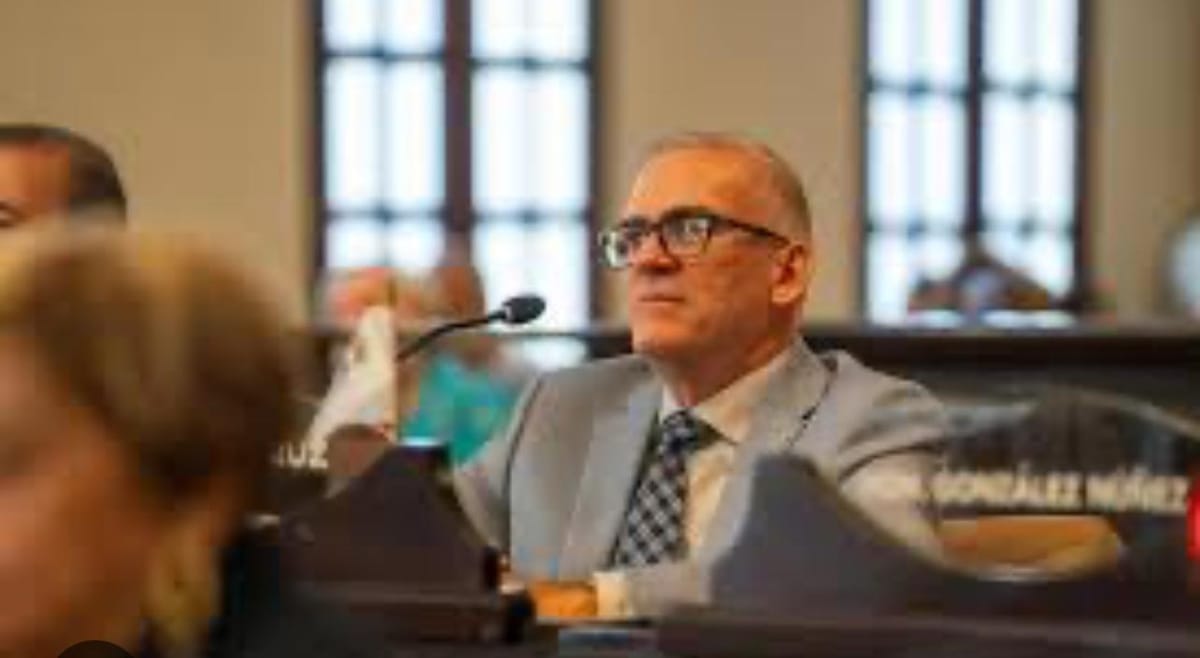 Escucha las expresiones de Gimenez Cruz en la legislatura municipal de SJ